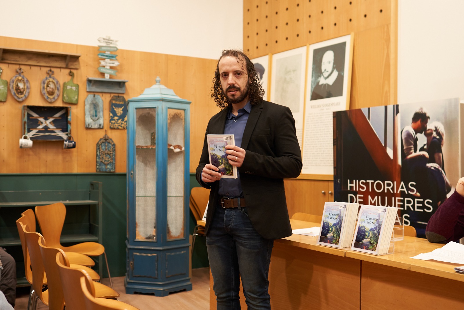Nuestro compañero Jorge Andreu presentó su nueva novela en la Casa del ...